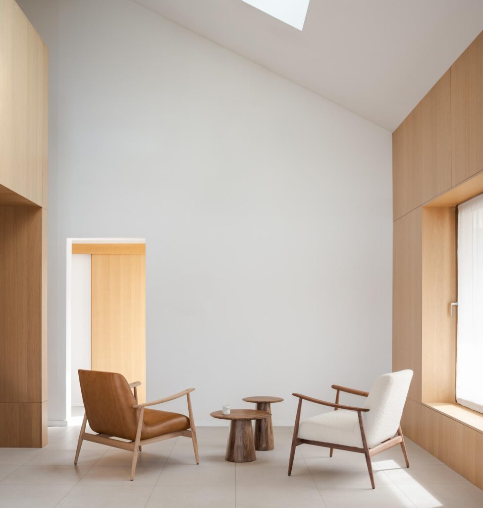 Gazzda Aska Lounge Chair oak - SPYK71